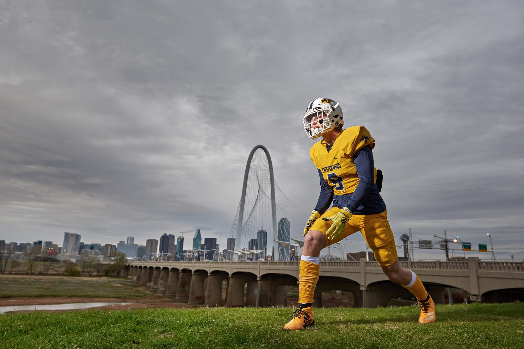 Frisco Senior Portraits | Adam Memorial High Football